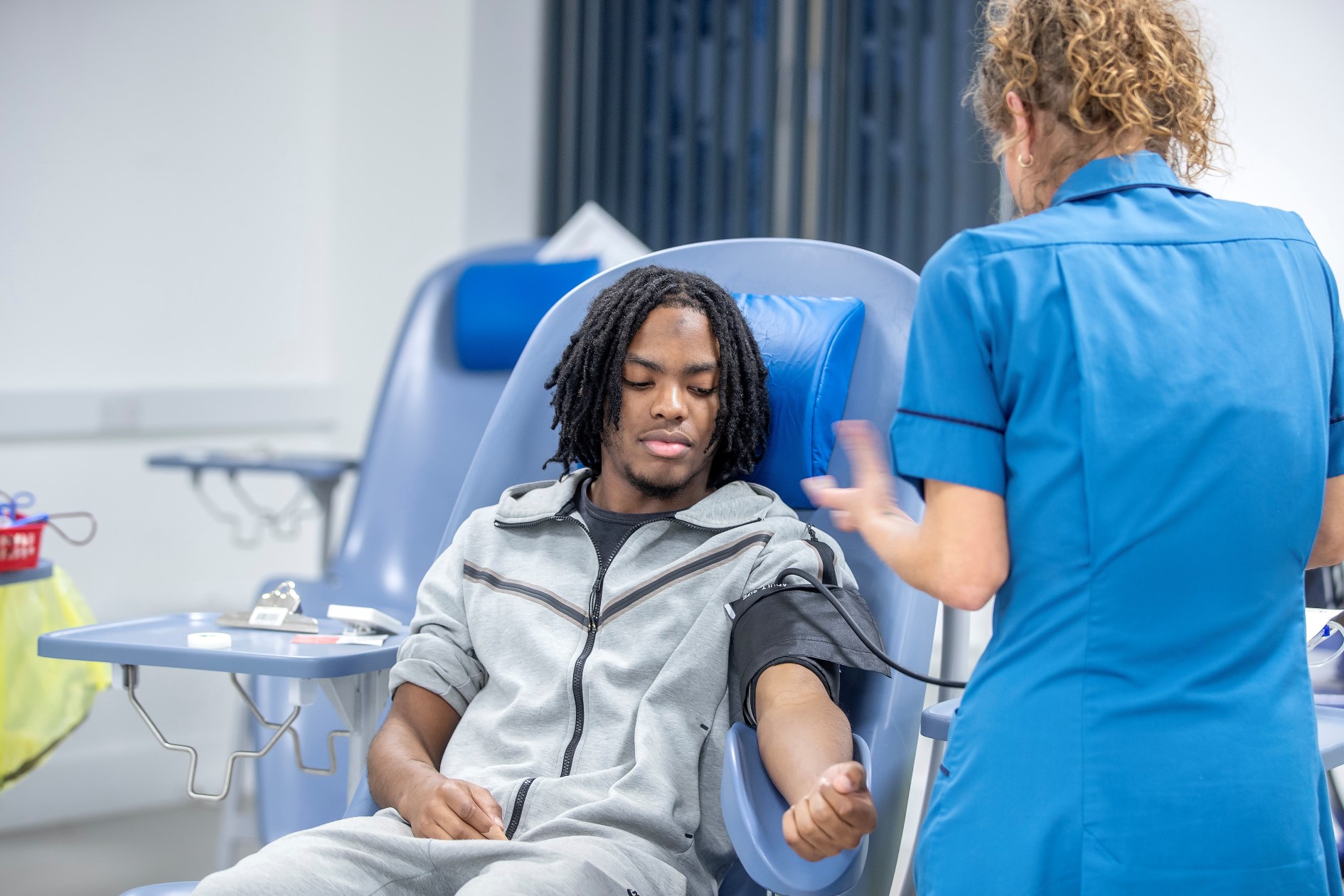 NHS in England calls for one million people to donate blood to secure ...